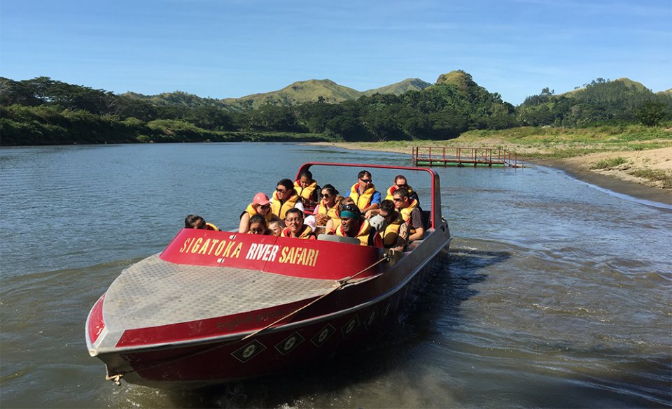 How I discovered the true meaning of 'bula' in a village in Fiji - BK ...