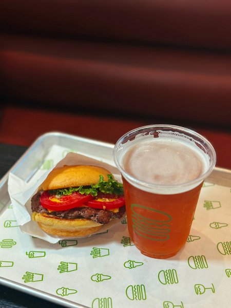 Shake Shack will finally open at Central World Mar 30. Here’s what we ...