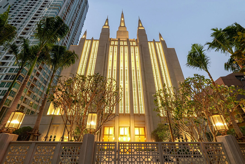 You can visit Bangkok’s gigantic, newly-opened Mormon temple until Sep ...