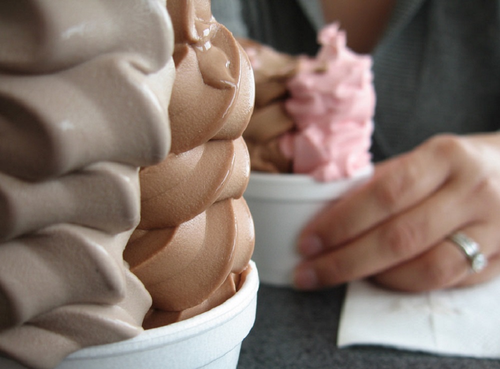 It seems like froyo is cool again in Singapore, especially with these ...