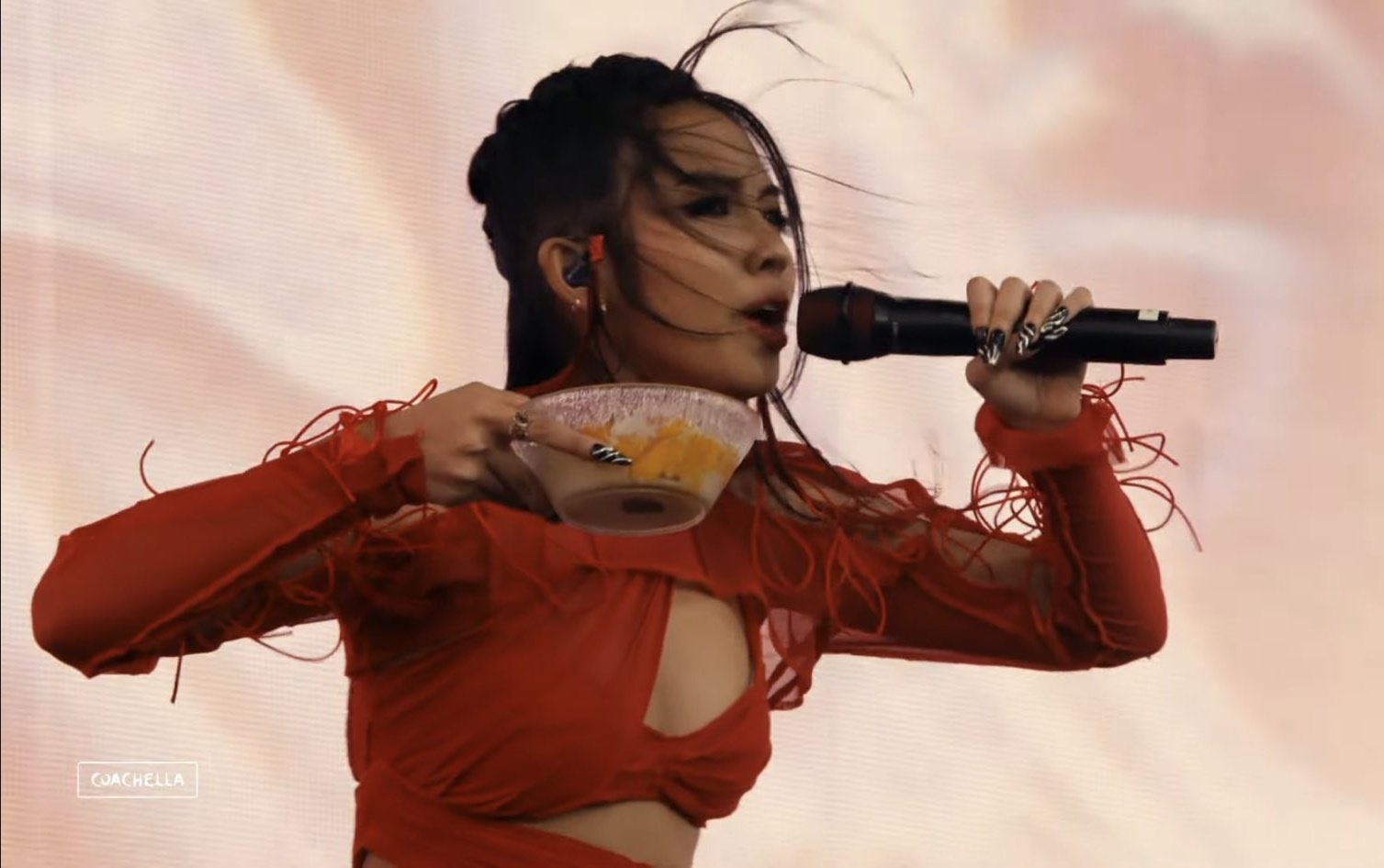 Hip-hop star Milli eats mango sticky rice on stage at Coachella - BK ...