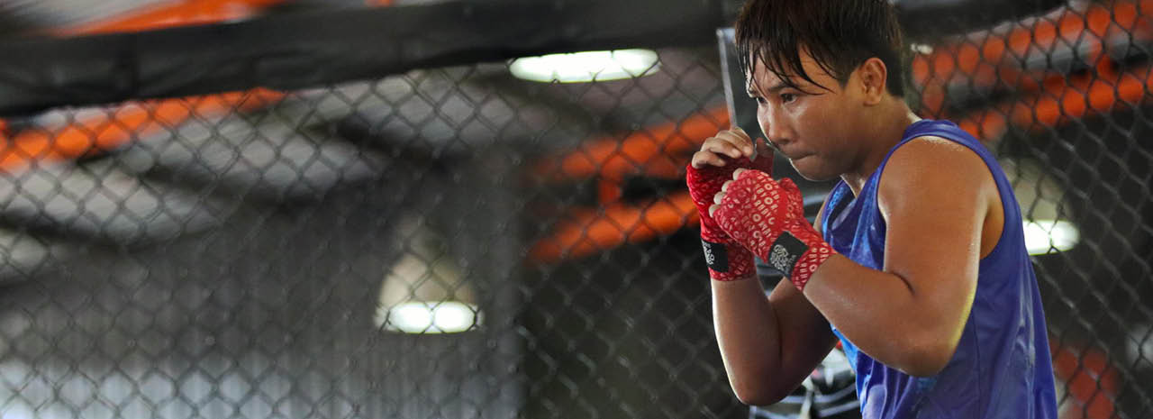 Get in the octagon with Thailand's first ever UFC fighter - BK Magazine ...