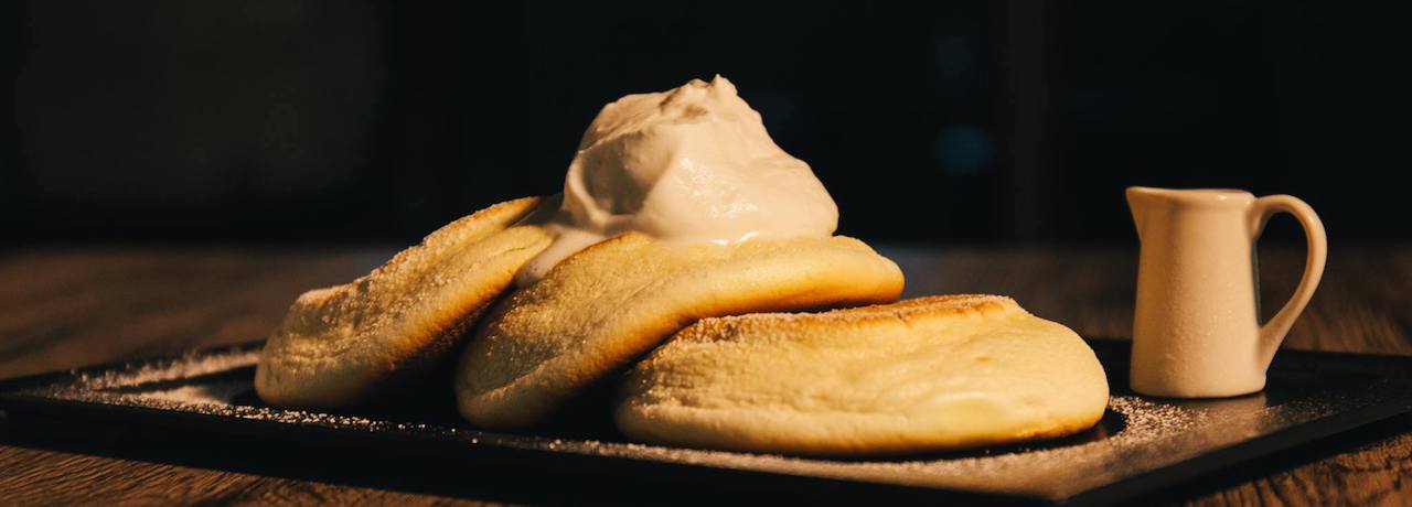 Here comes the latest gluten-free Japanese souffle pancakes, now at Riz ...