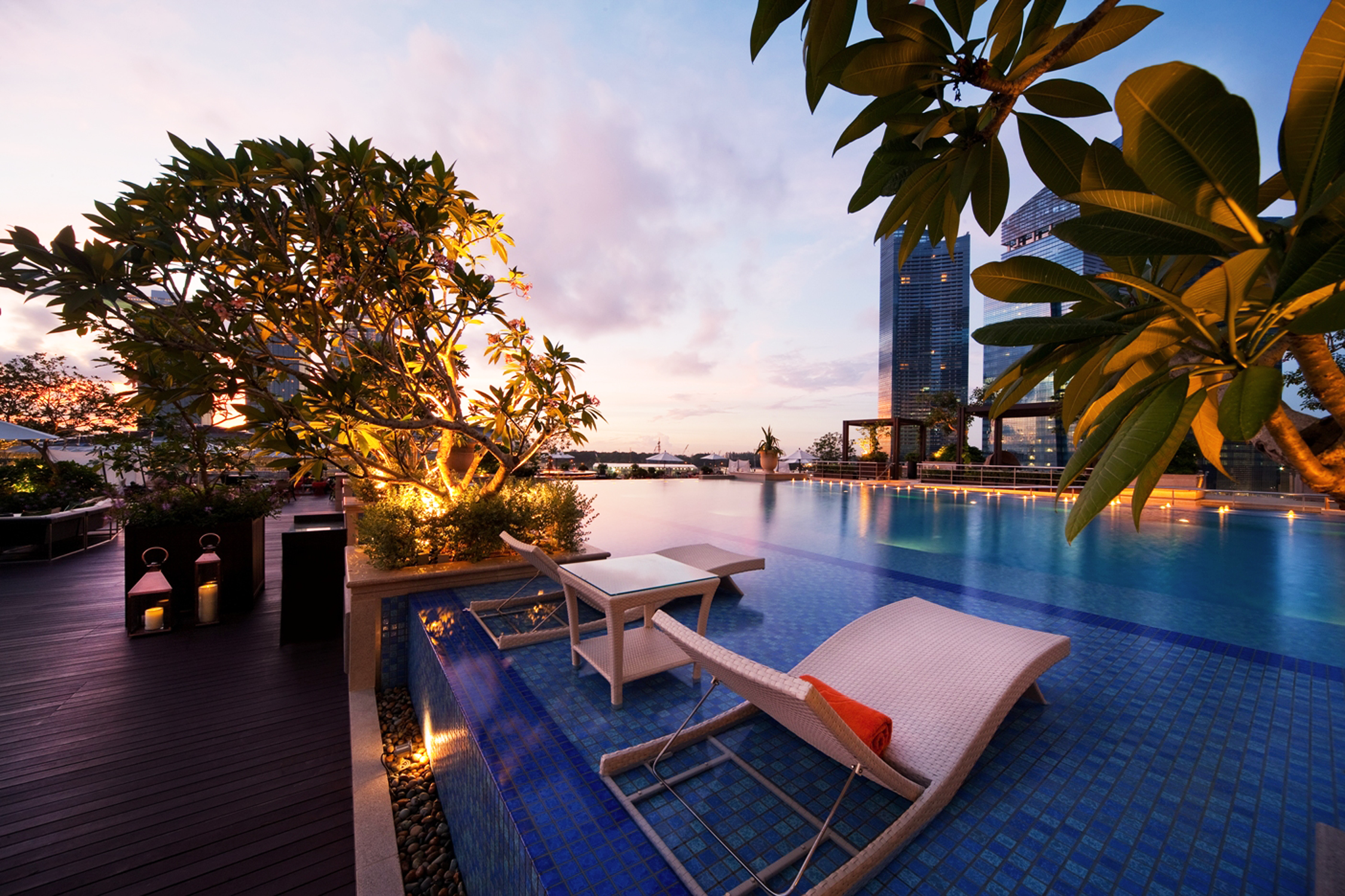 The Fullerton Hotel and Fullerton Bay offer Festive Staycations - BK ...
