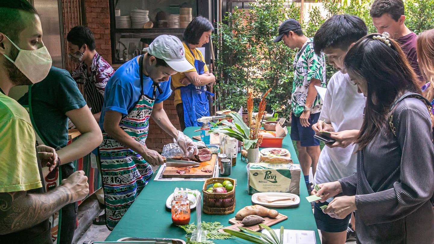 Hmong Vietnamese family cook for the first Urban Refugee Kitchen event ...