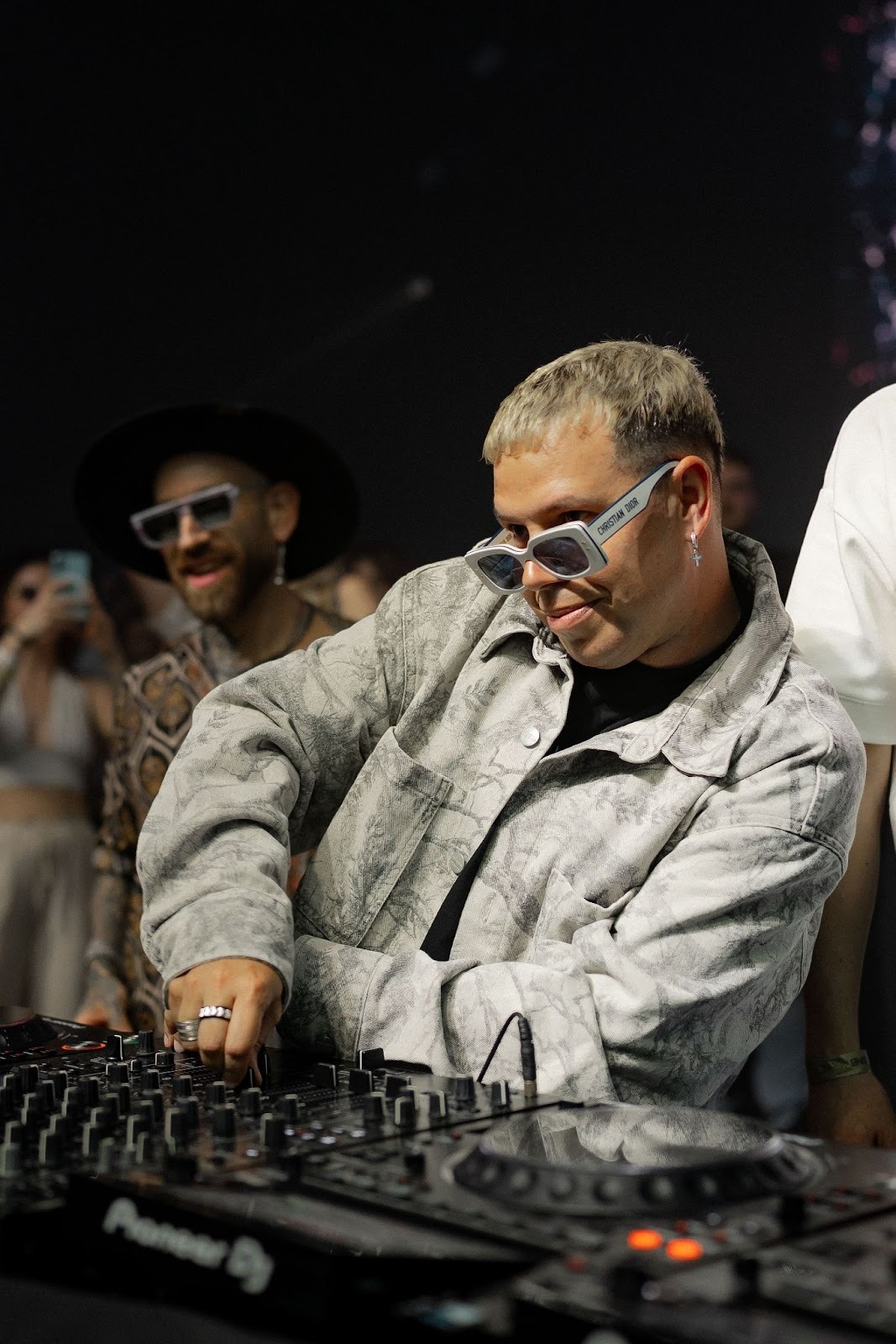 Apt 101 brings in Tom Enzy for a live show this weekend - BK Magazine ...